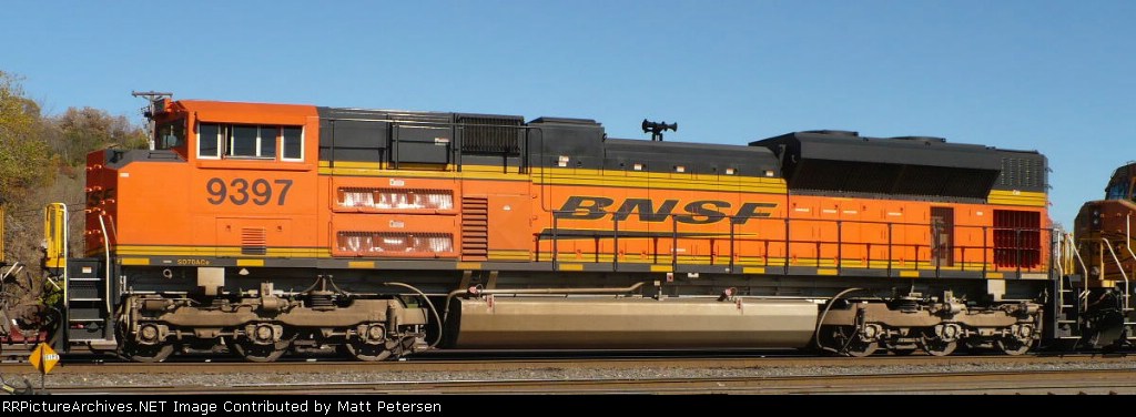 BNSF 9397